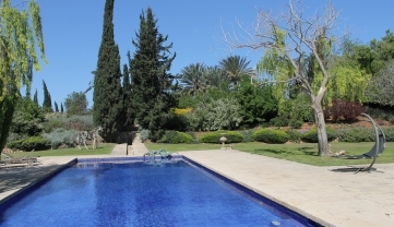 Moshavim - Farms & villas for sale