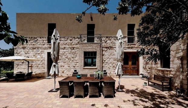 Moshavim - Farms & villas for sale